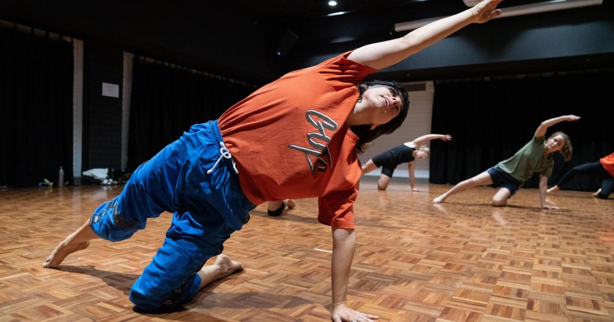 Open Contemporary with GUTS Dance | Off The Leash